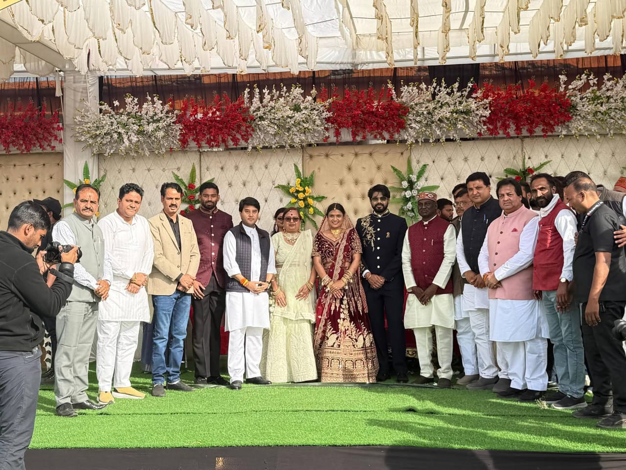 1,000 Cooks & 30,000 Guests Make MLA’s Son’s Wedding Reception In ...