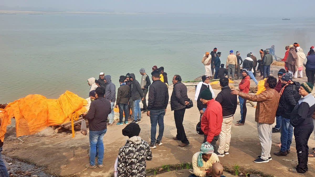 Smoke From Patna’s Cremation Grounds Rise Non-Stop As More Elderly ...