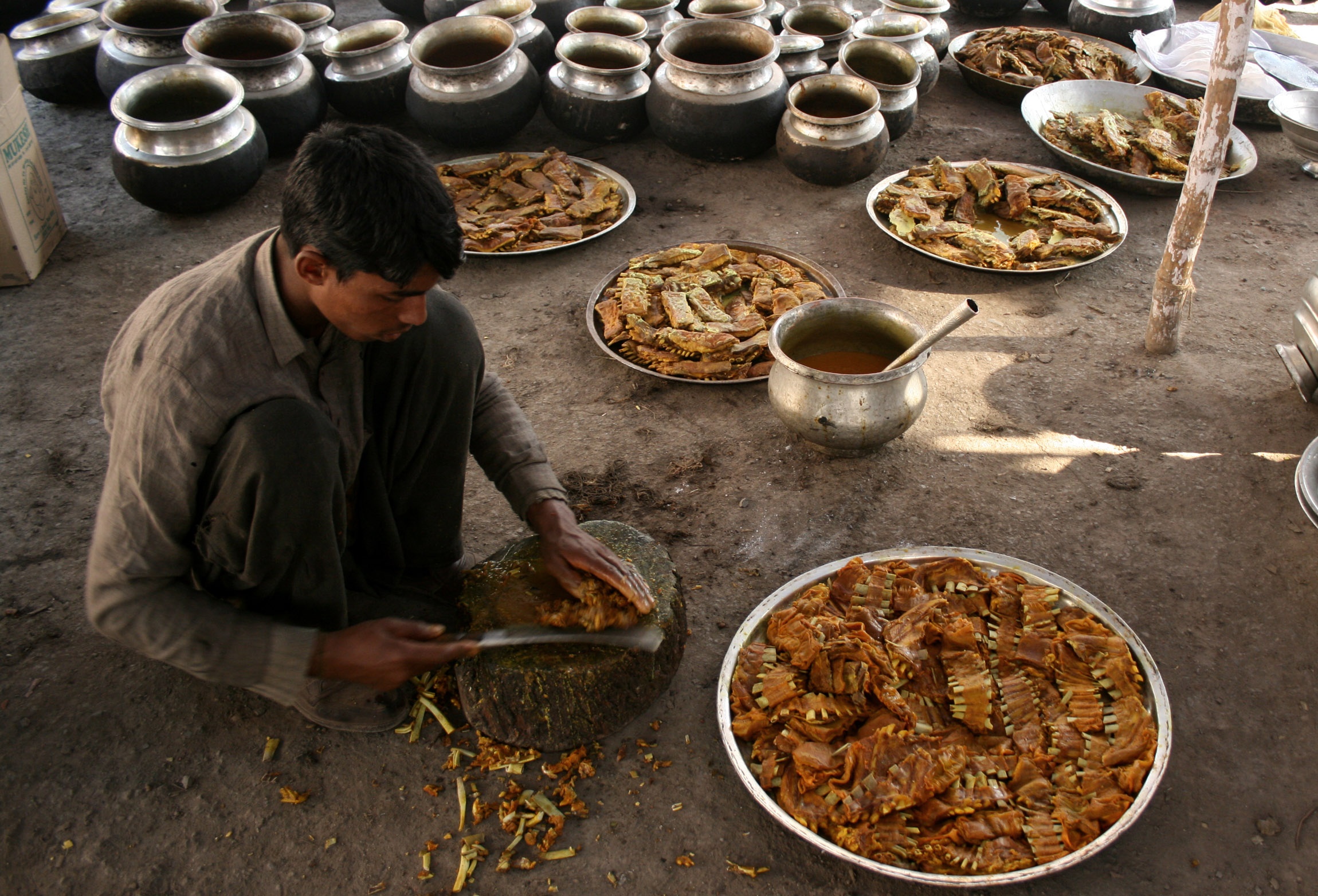 From Blue Sapphire And Houseboat To 'Nadru' And 'Tabak Maaz', Jammu ...