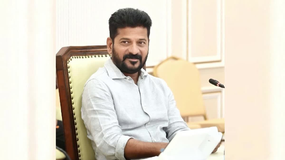 Court Orders Telangana CM Revanth Reddy To Attend Hearing In Cash-For ...