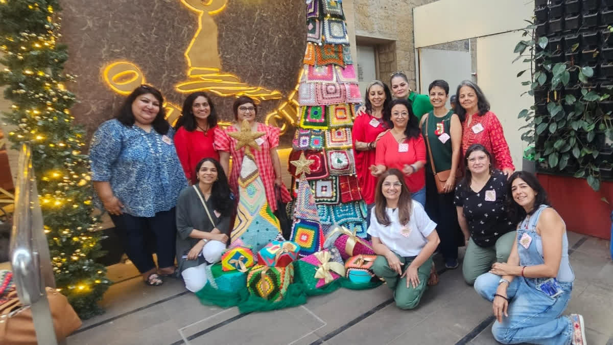 Crocheting Traditions And Social Commitment Together Through 'Chain ...