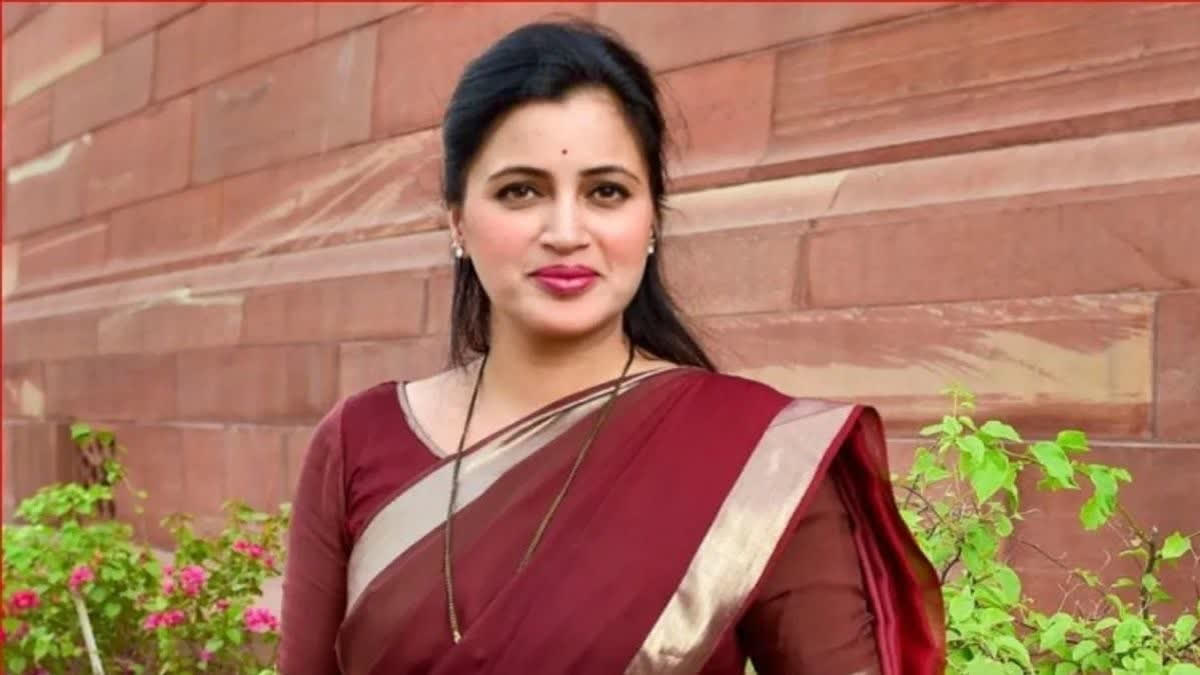 Hindus Should At Least Have 3-4 Children: Ex-BJP MP Navneet Rana