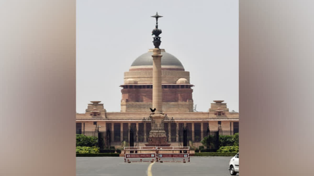 Durbar Hall, Ashok Hall in Rashtrapati Bhavan Renamed Ganatantra Mandap ...