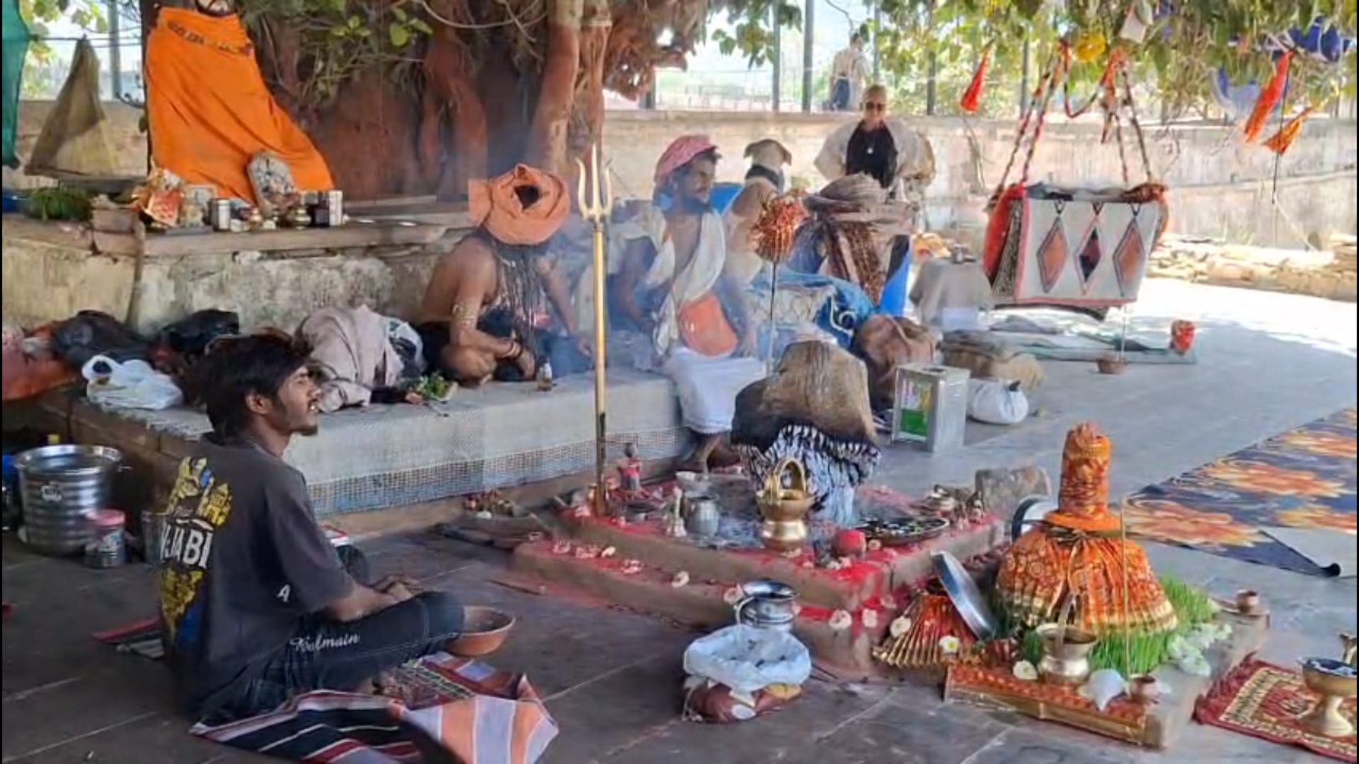 Russian-Born Yogini Completes Arduous Navratri 'Khareshwari' Standing ...