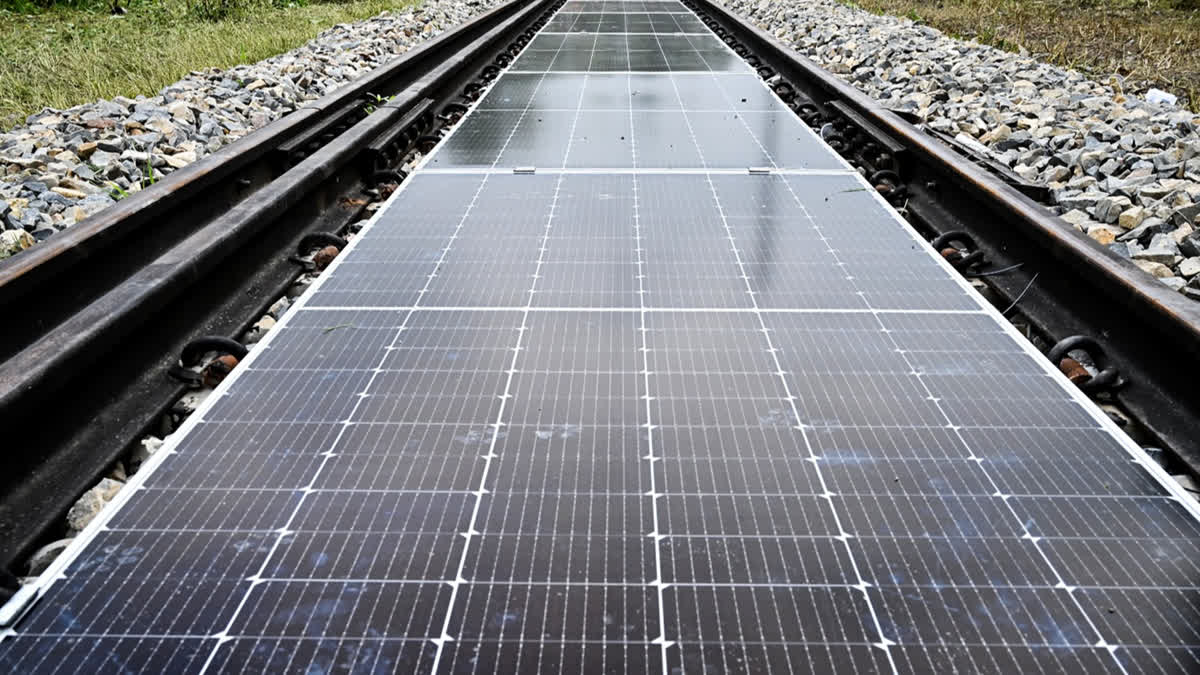 Dust Off, Power On: Meet The Hair-Thin Coating That Keeps Solar Panels ...