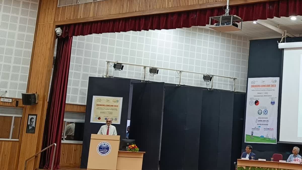 इंदौर RRCAT के नए निदेशक बने प्रयोगधर्मी परमाणु इंजीनियर उन्मेष डी ...