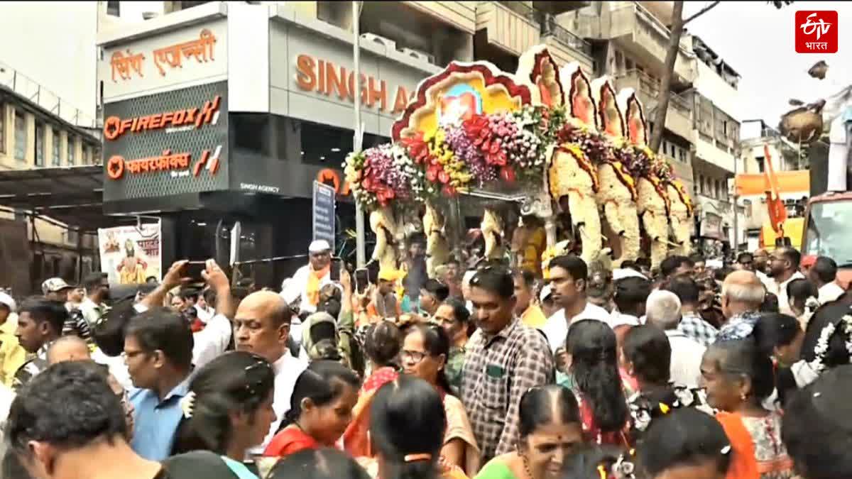 पुणे ते श्री क्षेत्र शिर्डी साईबाबा पालखी सोहळ्याला सुरुवात, पाहा व्हिडिओ