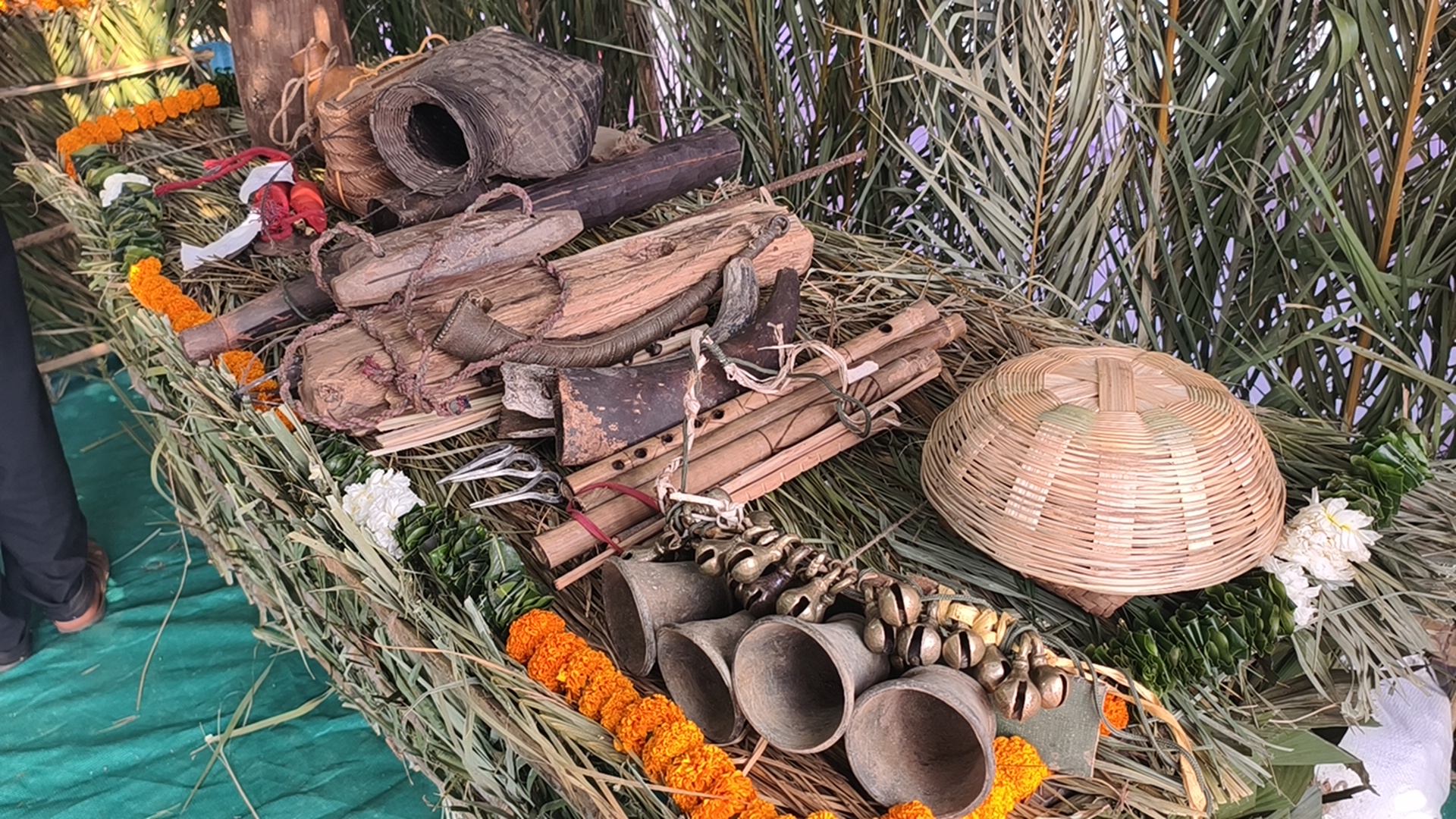 Tribal Traditions, Art And Self-Reliance Take Centre Stage At Bastar ...