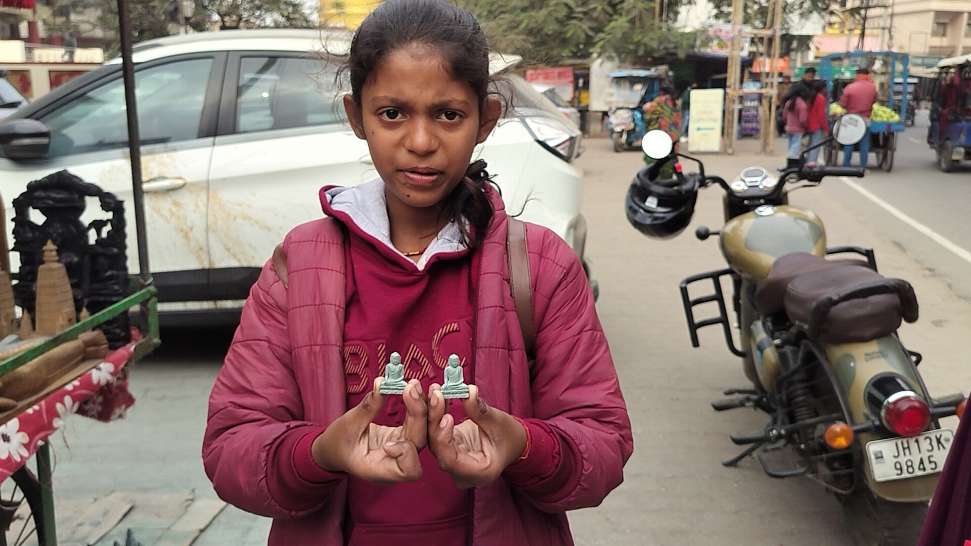 This Gaya Sculptor Can Make Less Than An Inch To 20 Feet Tall Statues