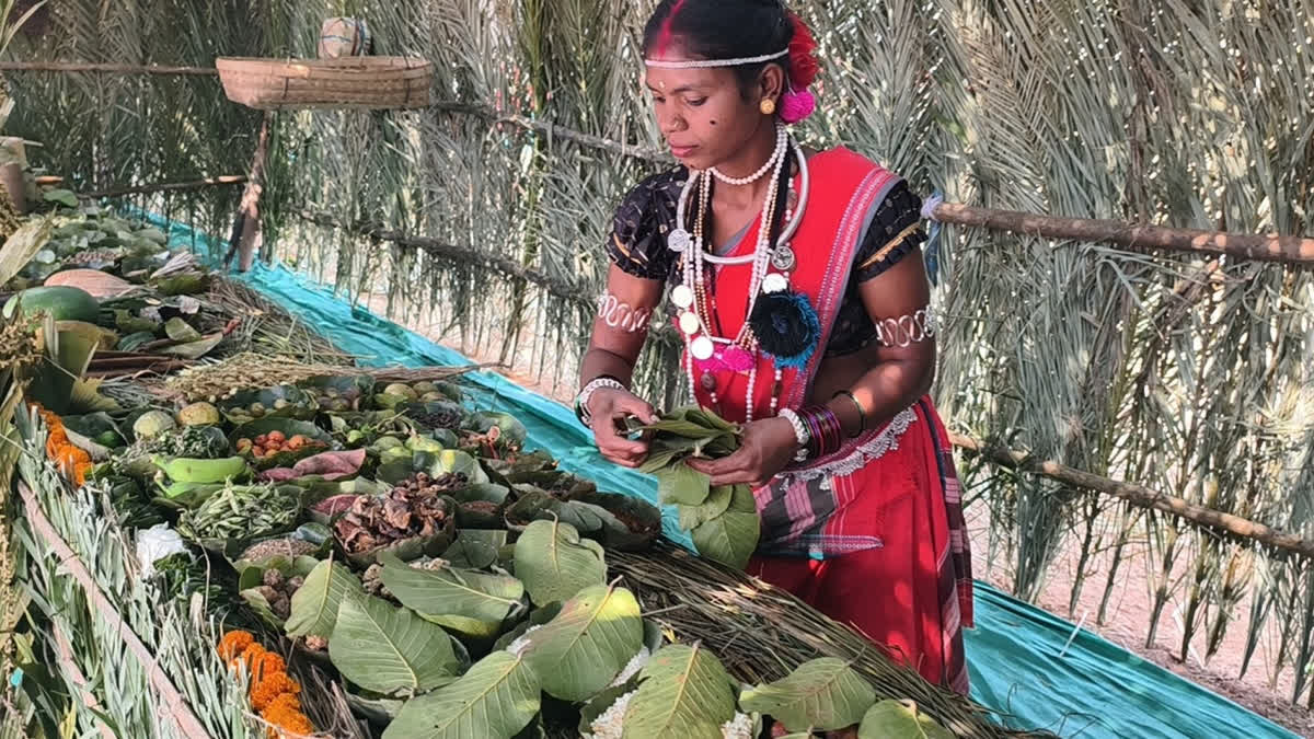 Tribal Traditions, Art And Self-Reliance Take Centre Stage At Bastar ...