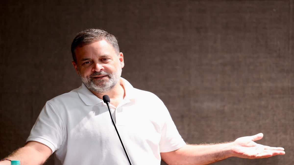 'ന്യായമായ ചോദ്യം ചോദിച്ചതിന് ചാരന്‍മാരെന്ന് കുറ്റപ്പെടുത്തി'; സിബിഎസ്‌ഇ ...