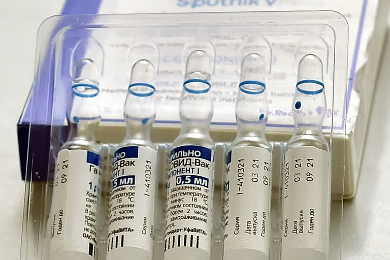 Russia develops new Sputnik V vaccine against Delta, Omicron variants