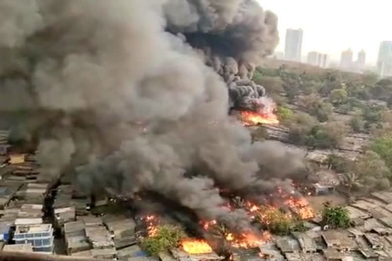 Mumbai: Child charred to death, over thousands lost their shanties to ...
