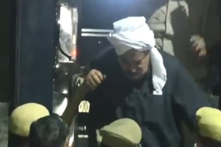 Don-turned-politician Atiq's son Asad laid to rest in Prayagraj; father ...